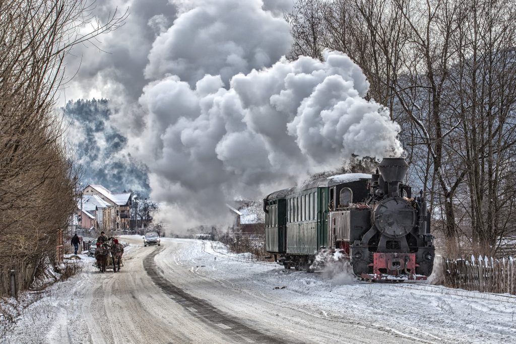 Un tren vechi românesc ales drept imaginea zilei în The Telegraph ...