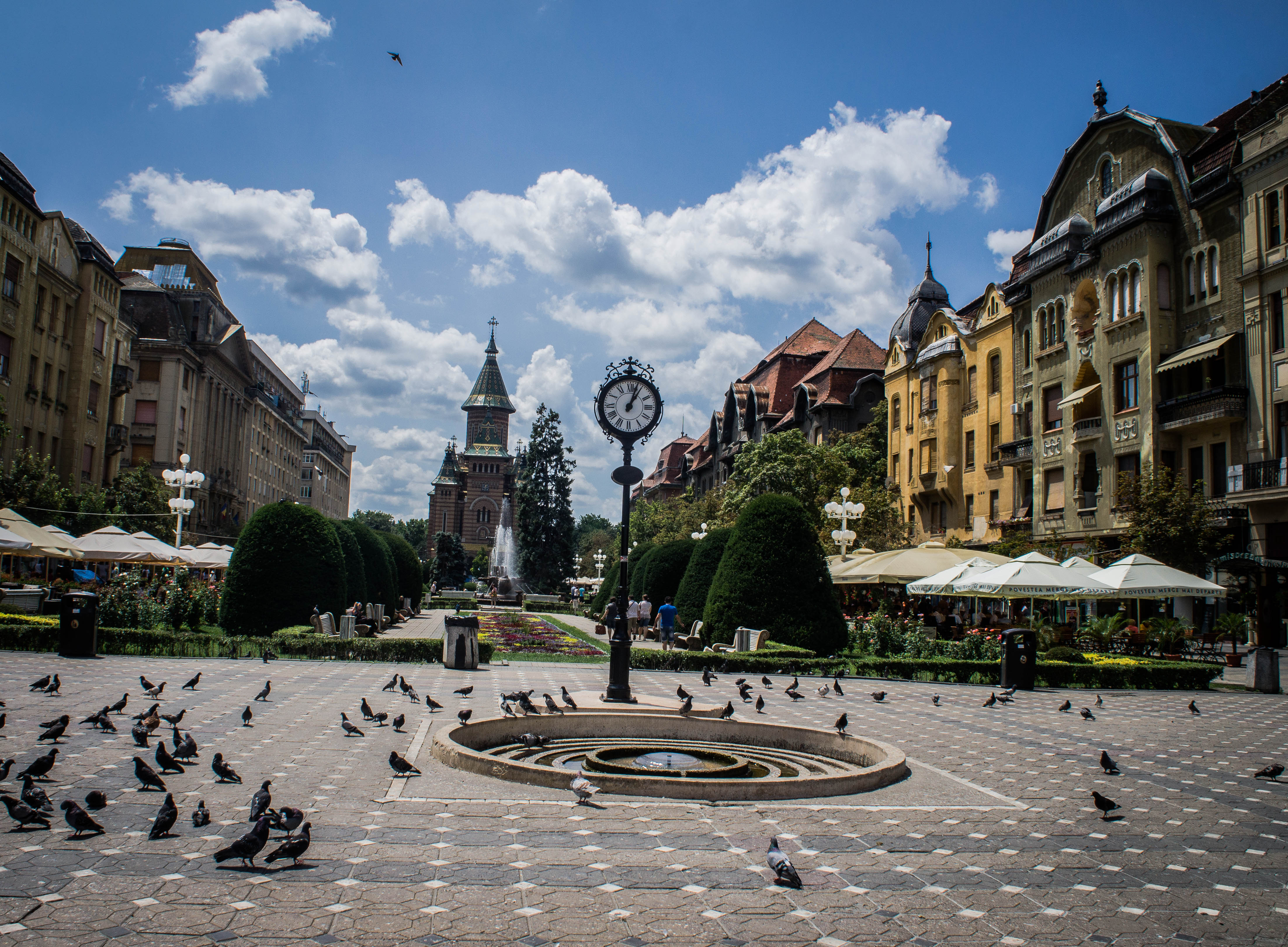 Oradea și Timișoara, două dintre cele mai frumoase orașe ale României ...