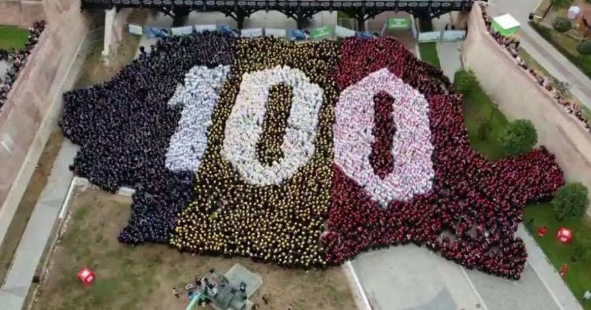 Record mondial la Alba Iulia: Cea mai mare hartă de țară - Editia de Dimineata