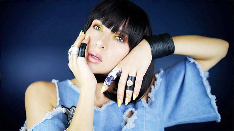 EXCLUSIV Cum ne stimulează fenomenul ASMR? Anna aka TerraDiASMR: Este ...