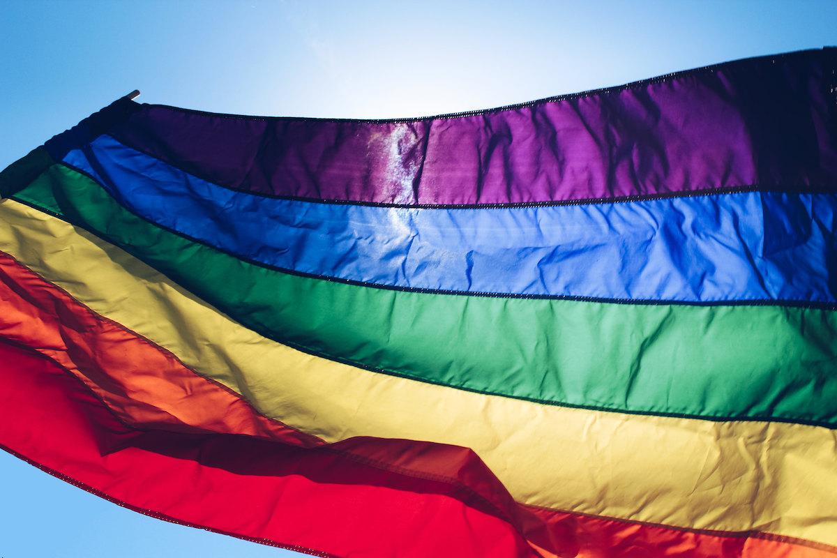 Românii, tot mai toleranți cu persoanele LGBTI (STUDIU) - Editia de ...