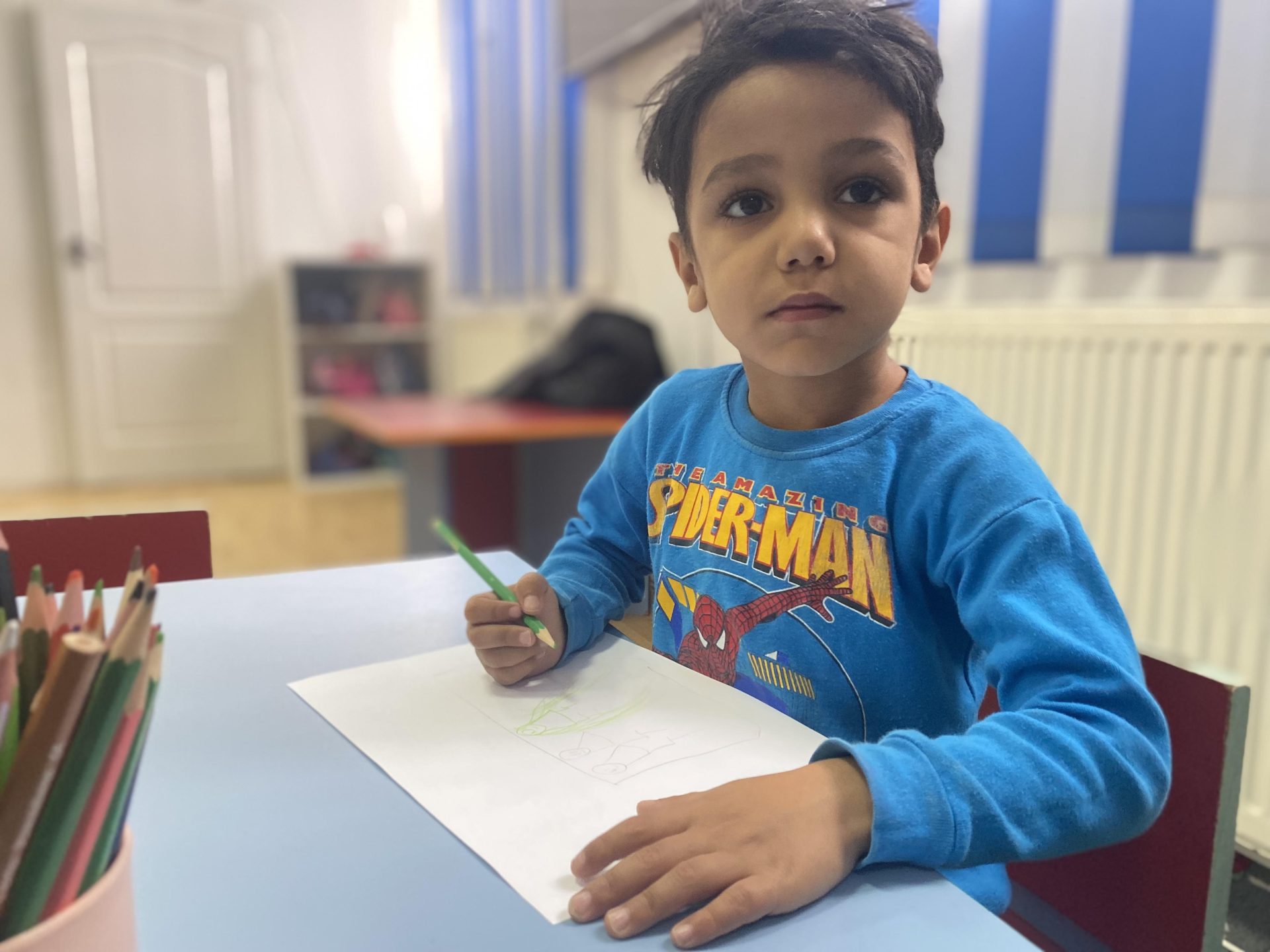 Povestea lui Marius și a celor trei frați care se trezesc cu noaptea-n ...